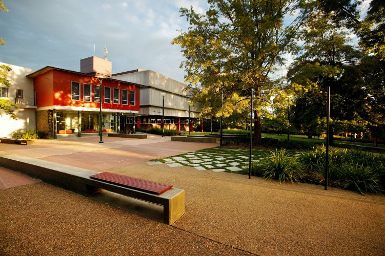 University of New England | Programs, Ranking, Deadline, Fees ...