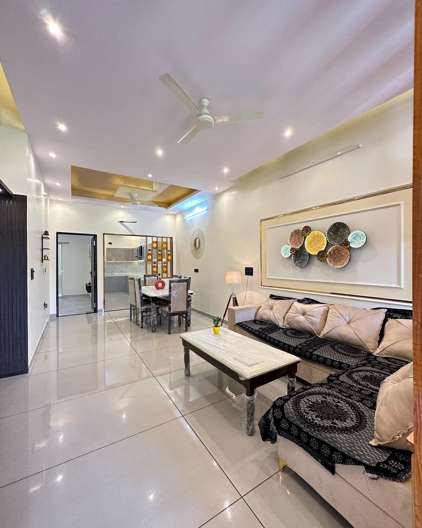 Simple False Ceiling Design For Dining Room With Glossy Whites