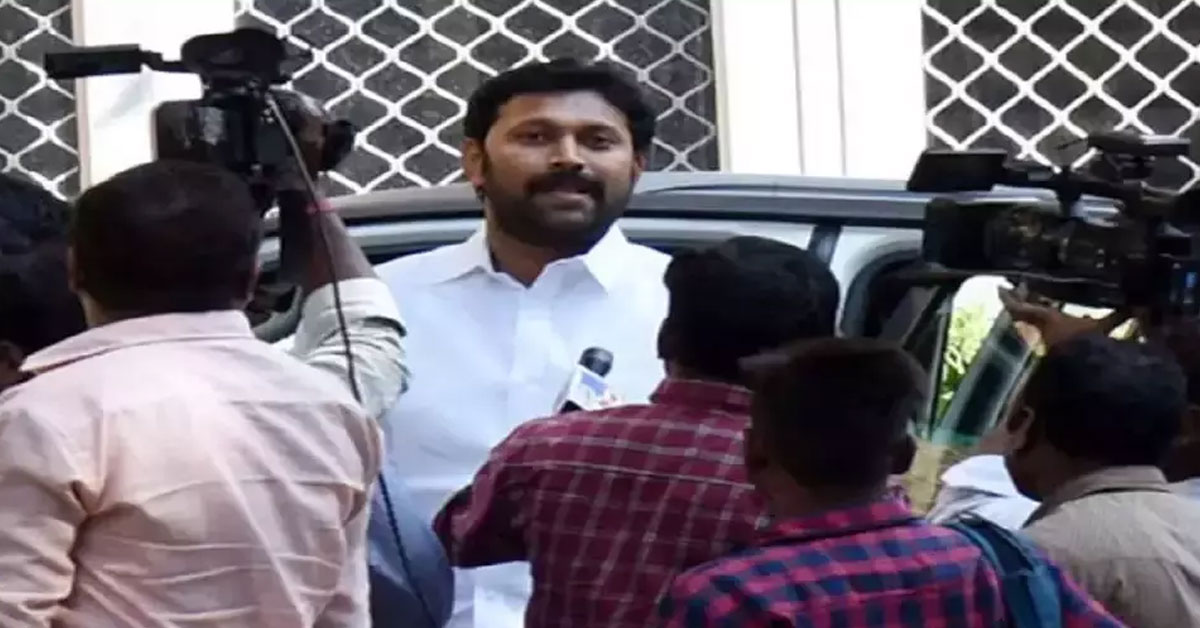 YS Viveka Case రెండోసారి సీబీఐ విచారణకు హాజరైన అవినాశ్ రెడ్డి - HITTV