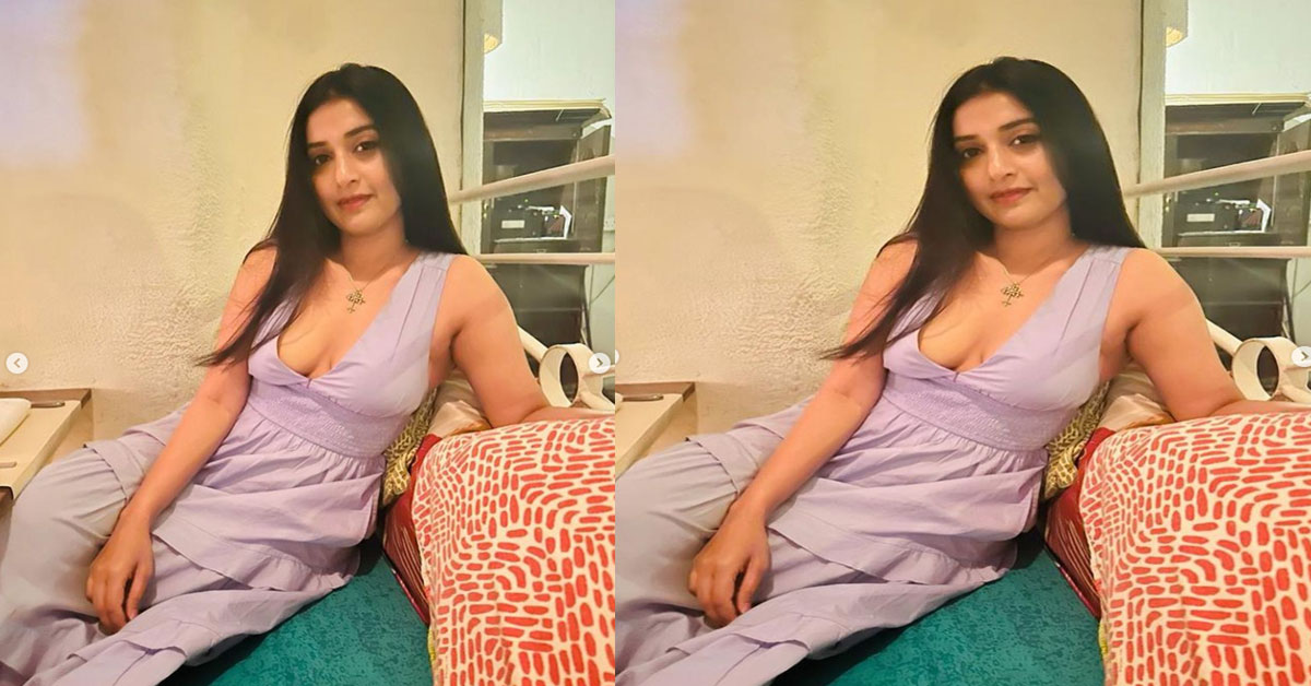 Hot పిక్స్ షేర్ చేసిన మీరా జాస్మిన్ - HITTV