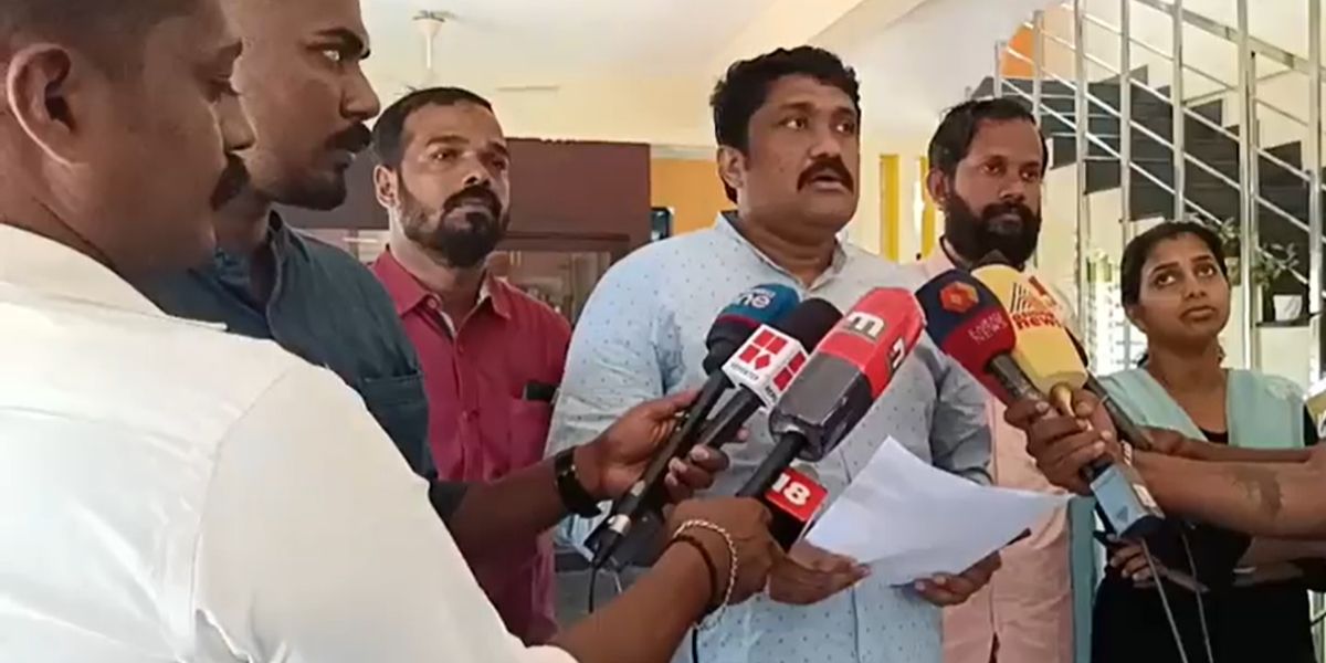 DYFI urges PM Modi to shed his silence over revelations by Satyapal ...