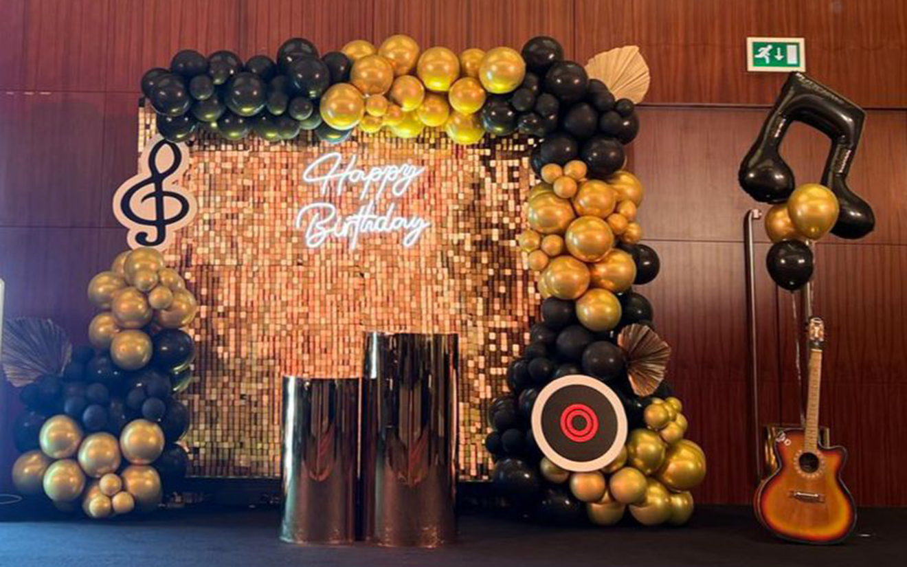 karaoke backdrop ideas