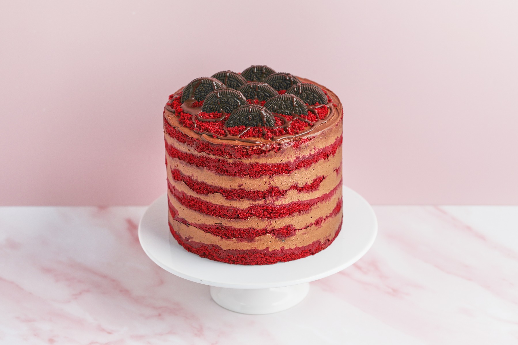 Book Red Velvet Oreo Crunch Cake @ AED 215 - Hafla UAE